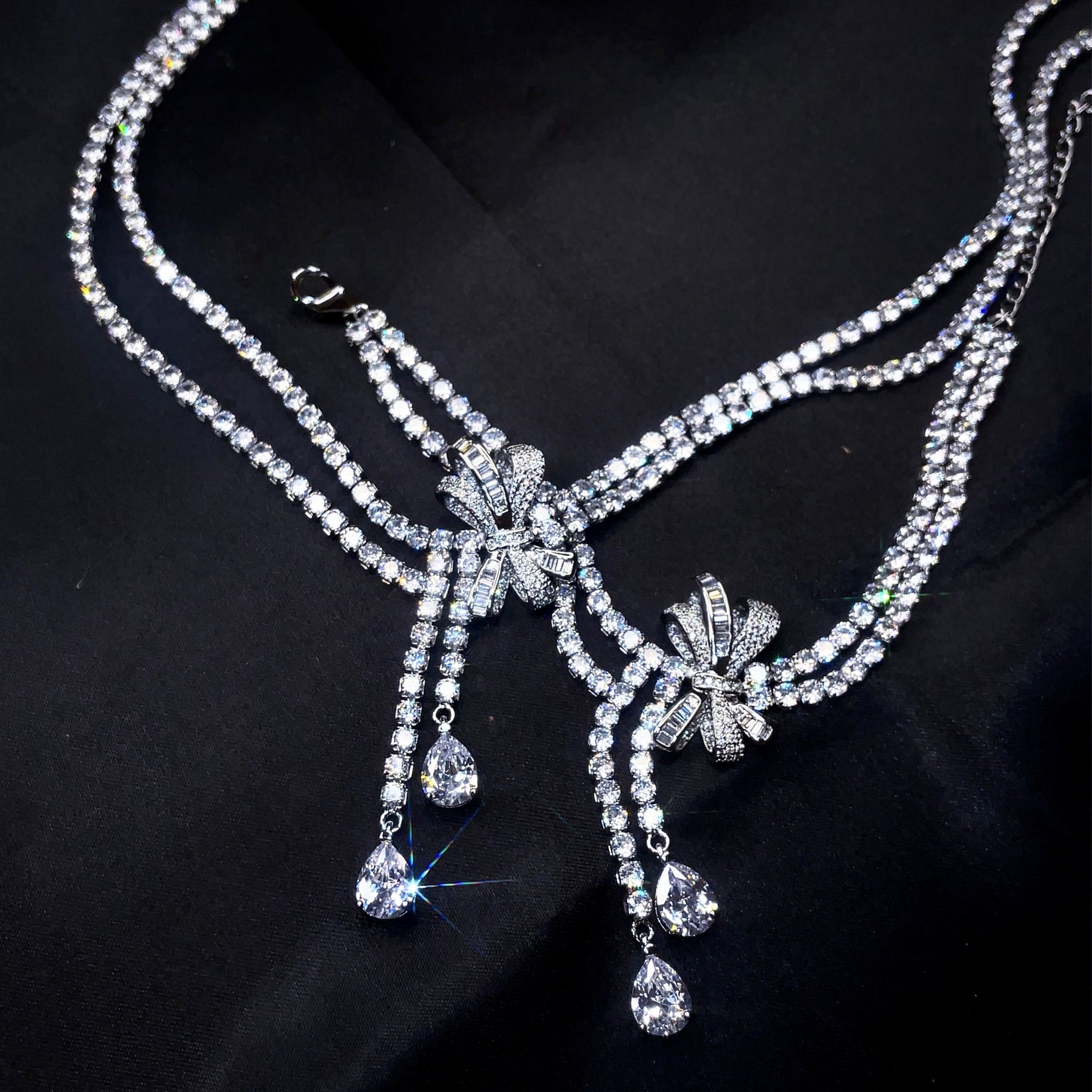 Elizabeth - Bow Crystal Necklace & Bracelet – Holicca