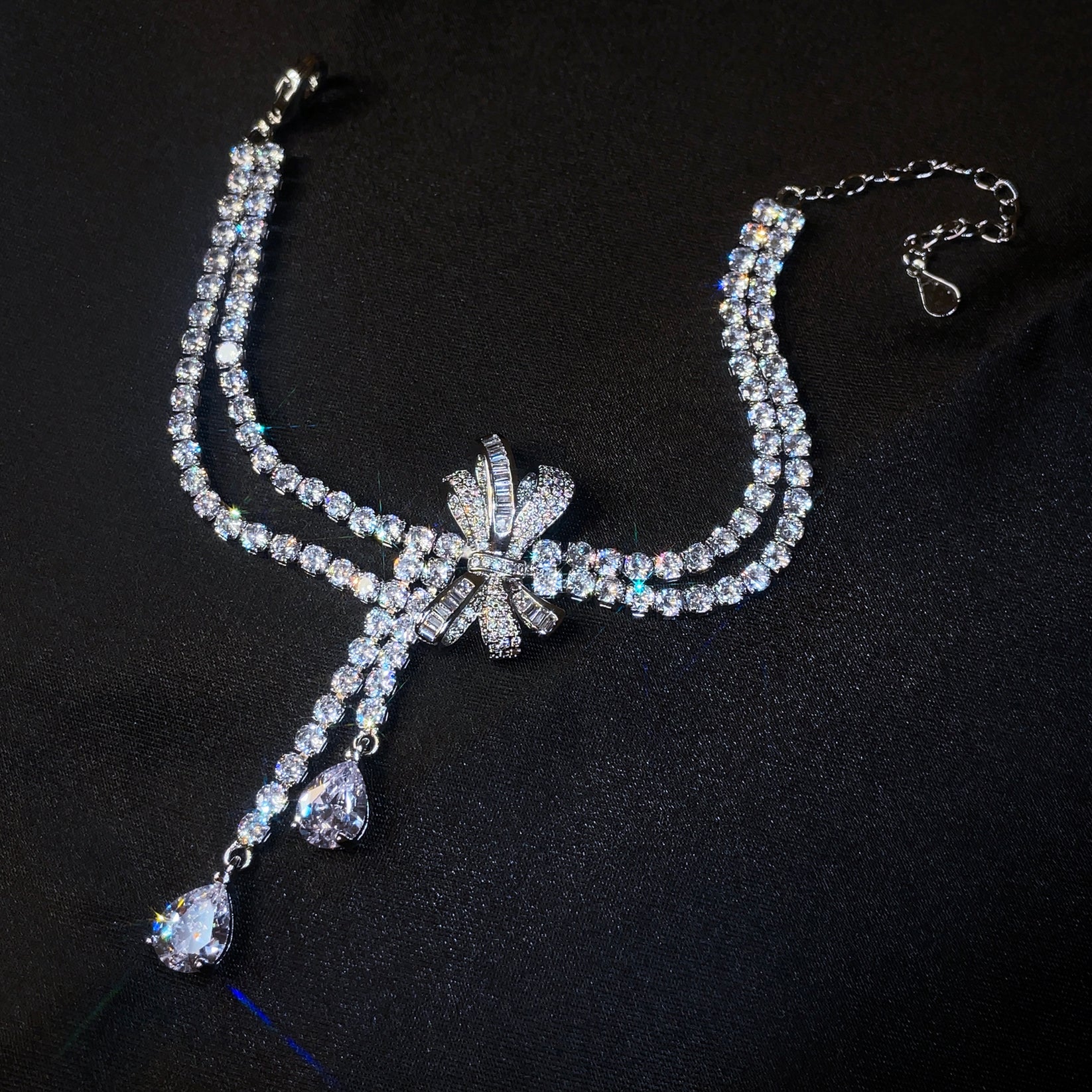 Elizabeth - Bow Crystal Necklace & Bracelet – Holicca