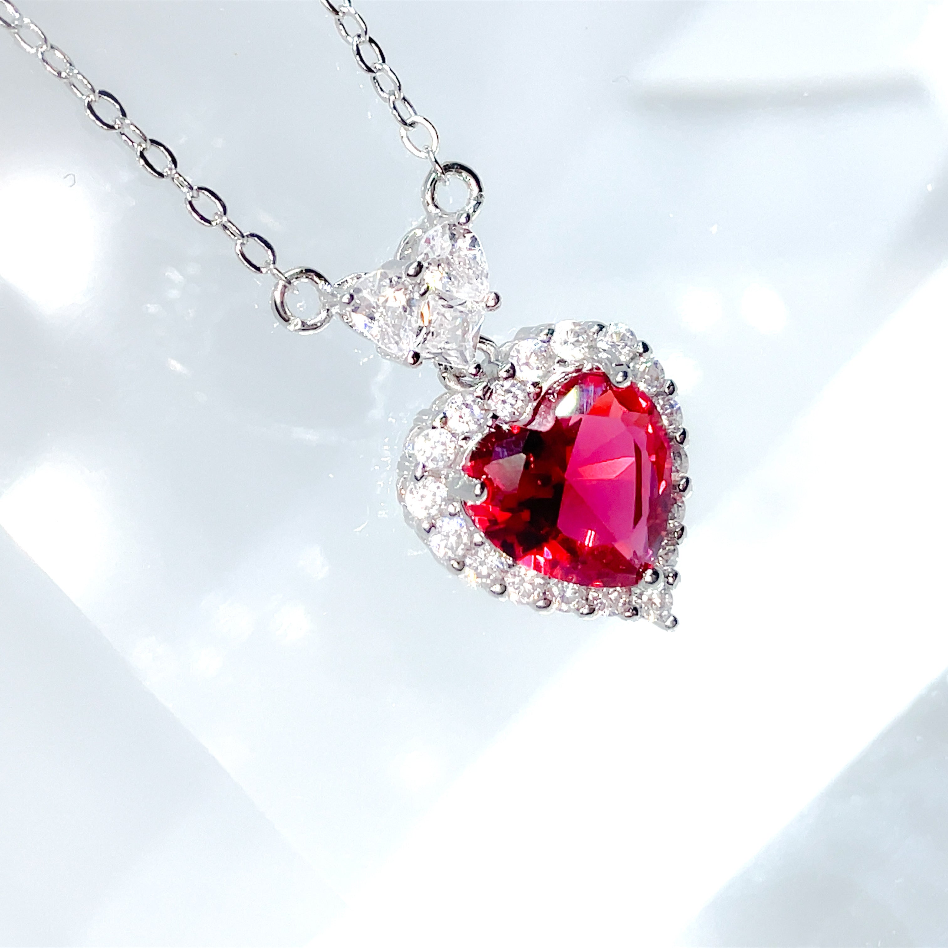 Classy and Elegant Jewelry for Men and Women | Holicca Jewelry Store