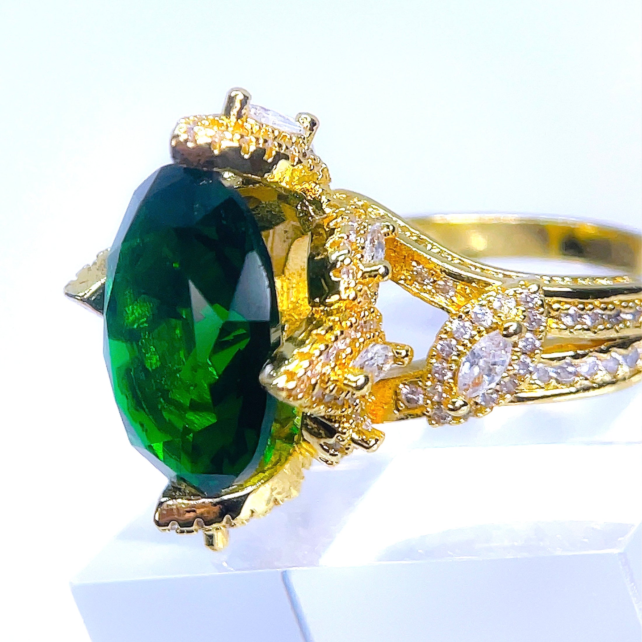 Monarch Ring – Holicca