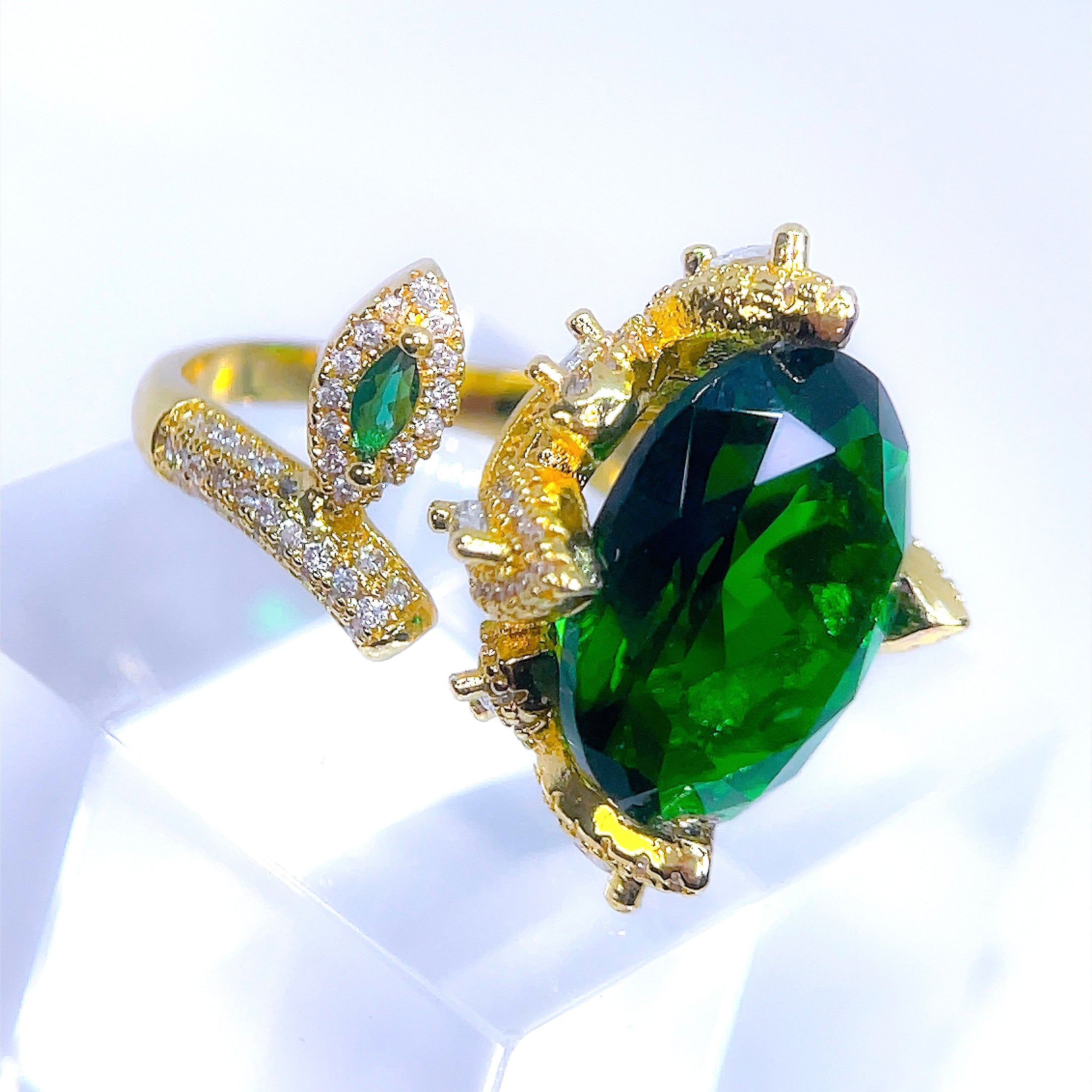 Monarch Ring – Holicca