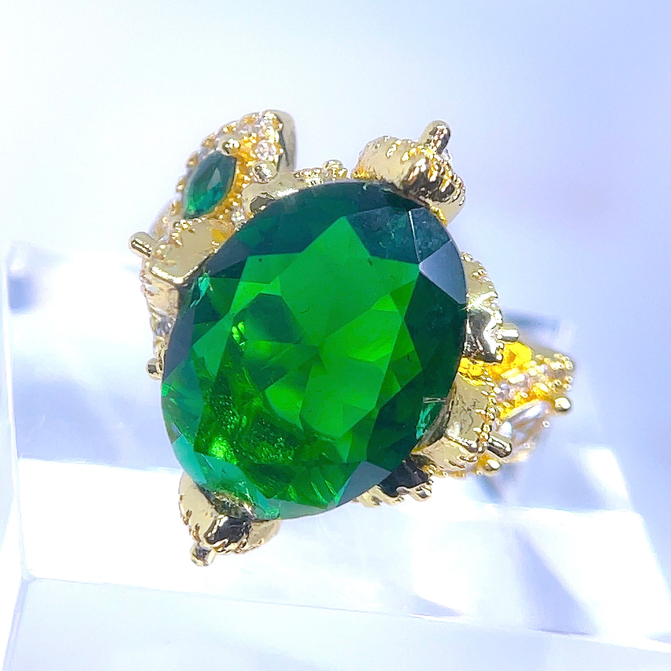 Monarch Ring – Holicca