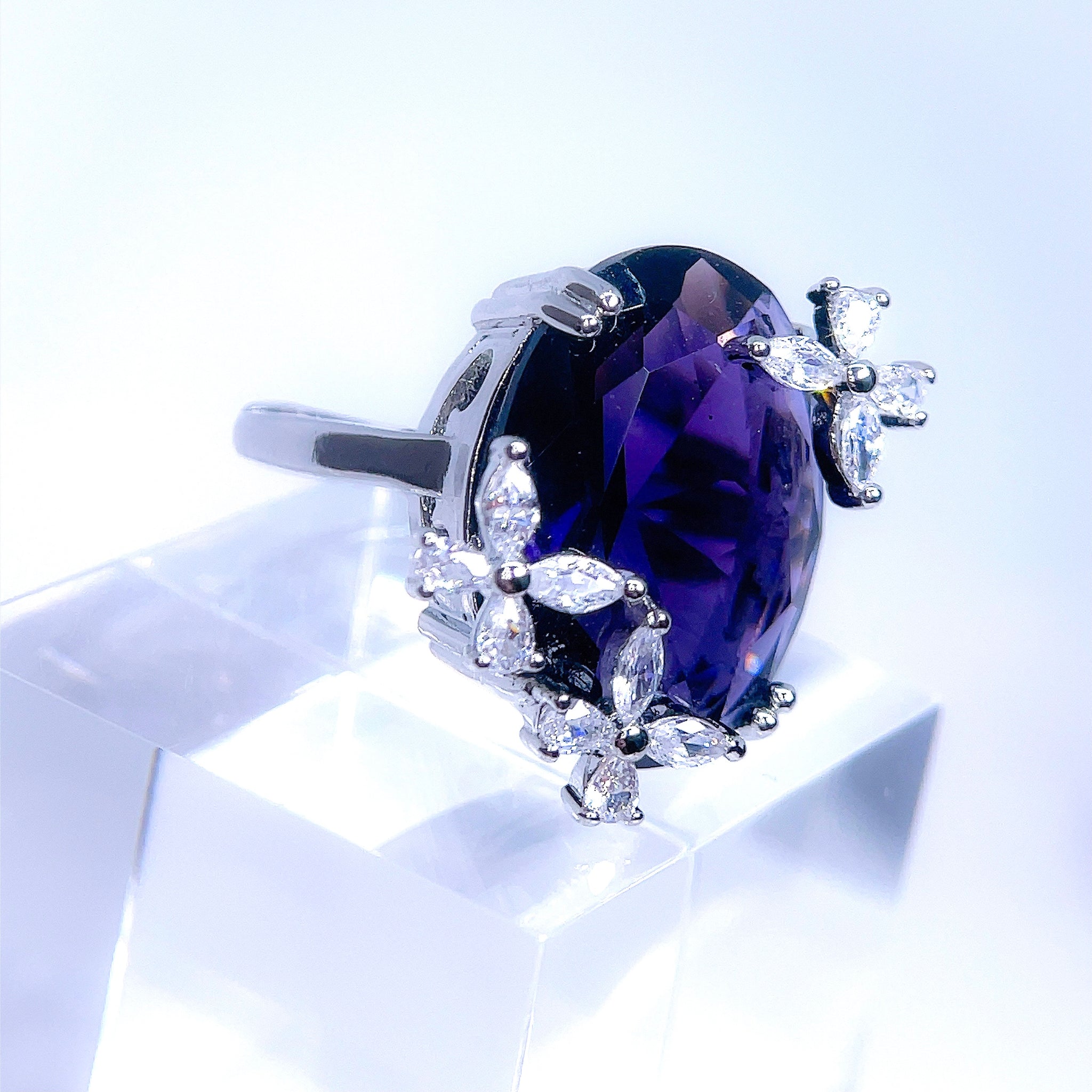 Alexandria Cocktail Ring – Holicca