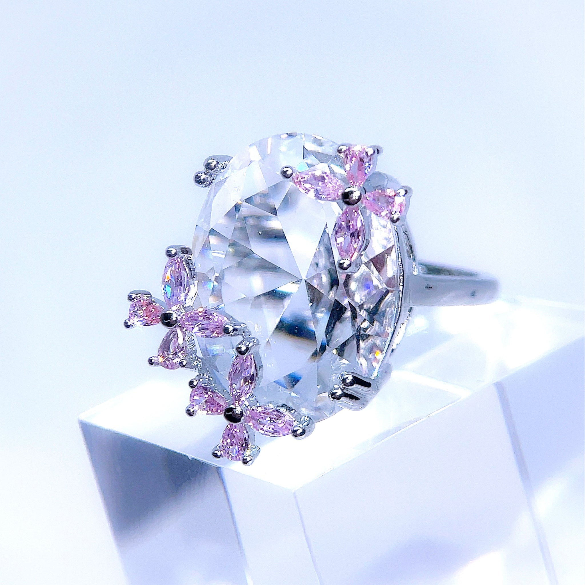 Alexandria Cocktail Ring – Holicca